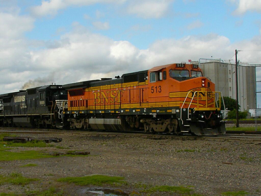 BNSF 513